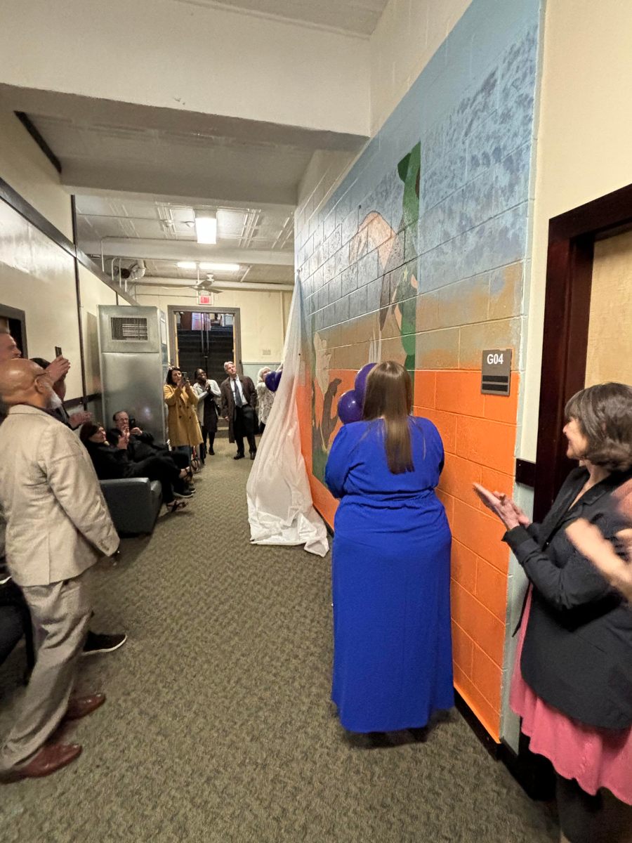 Curry Mural Dazzles at its PAL Debut – The Currier Times