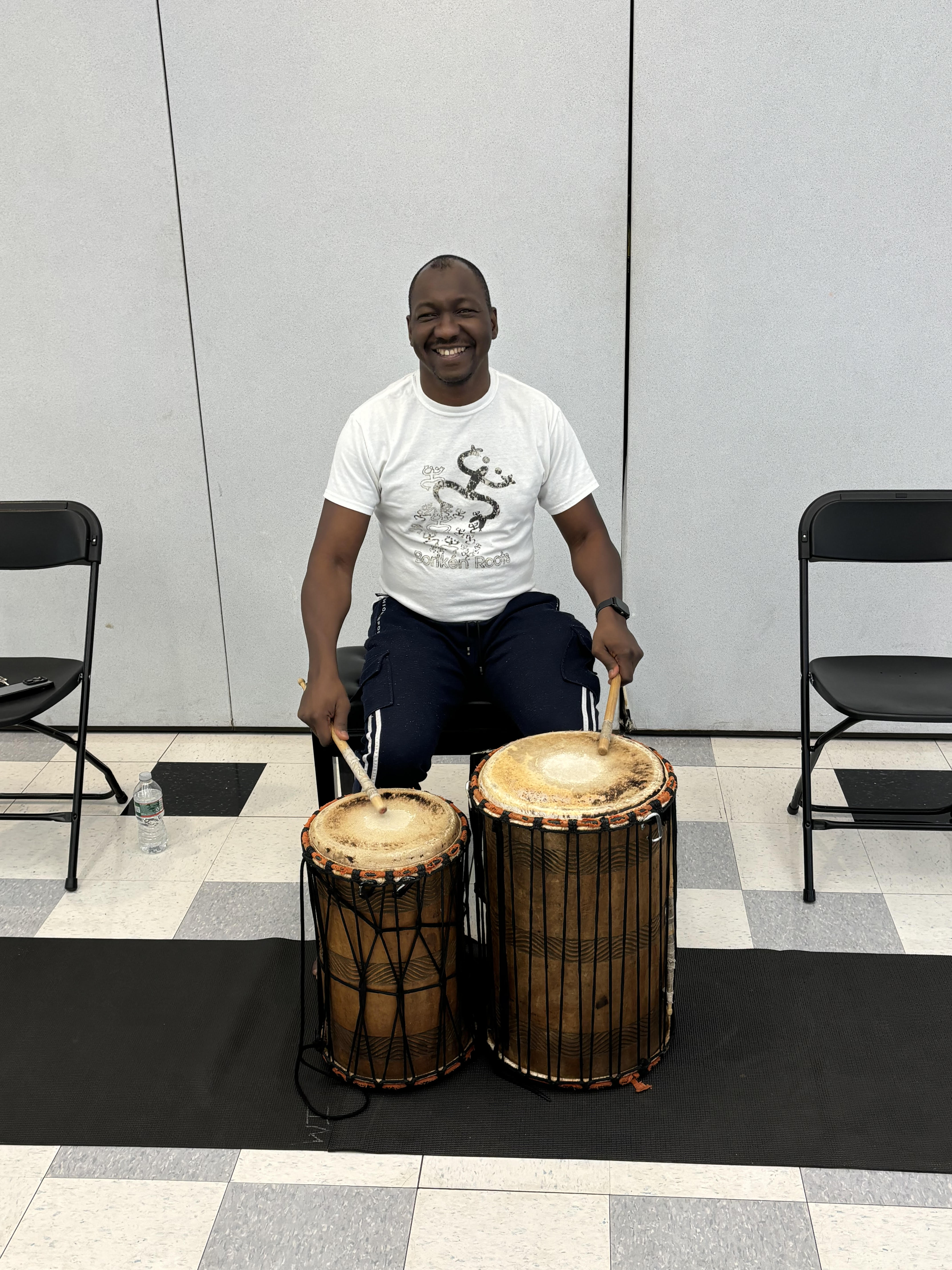 Master Drummer Brings West African Music to Curry – The Currier Times