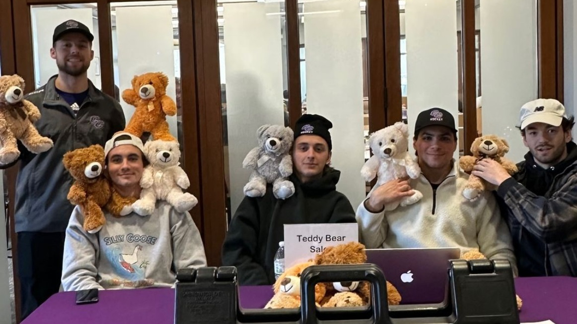 Men’s Hockey Gears Up for Tenth Annual Teddy Bear Toss – The Currier Times